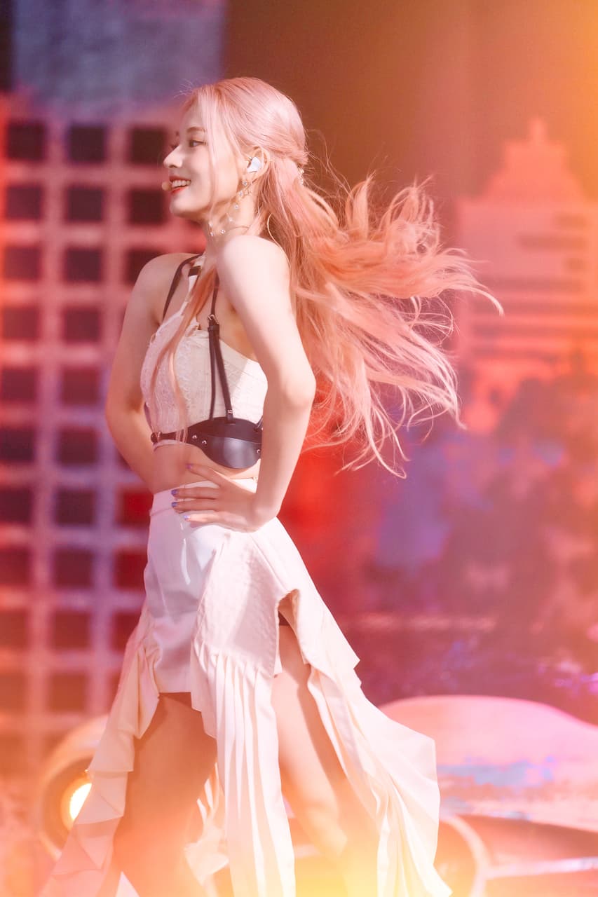 #集中討論 JINI SOLO出道"C'mon（Feat.Aminé） - B66-1 留言 | Dcard