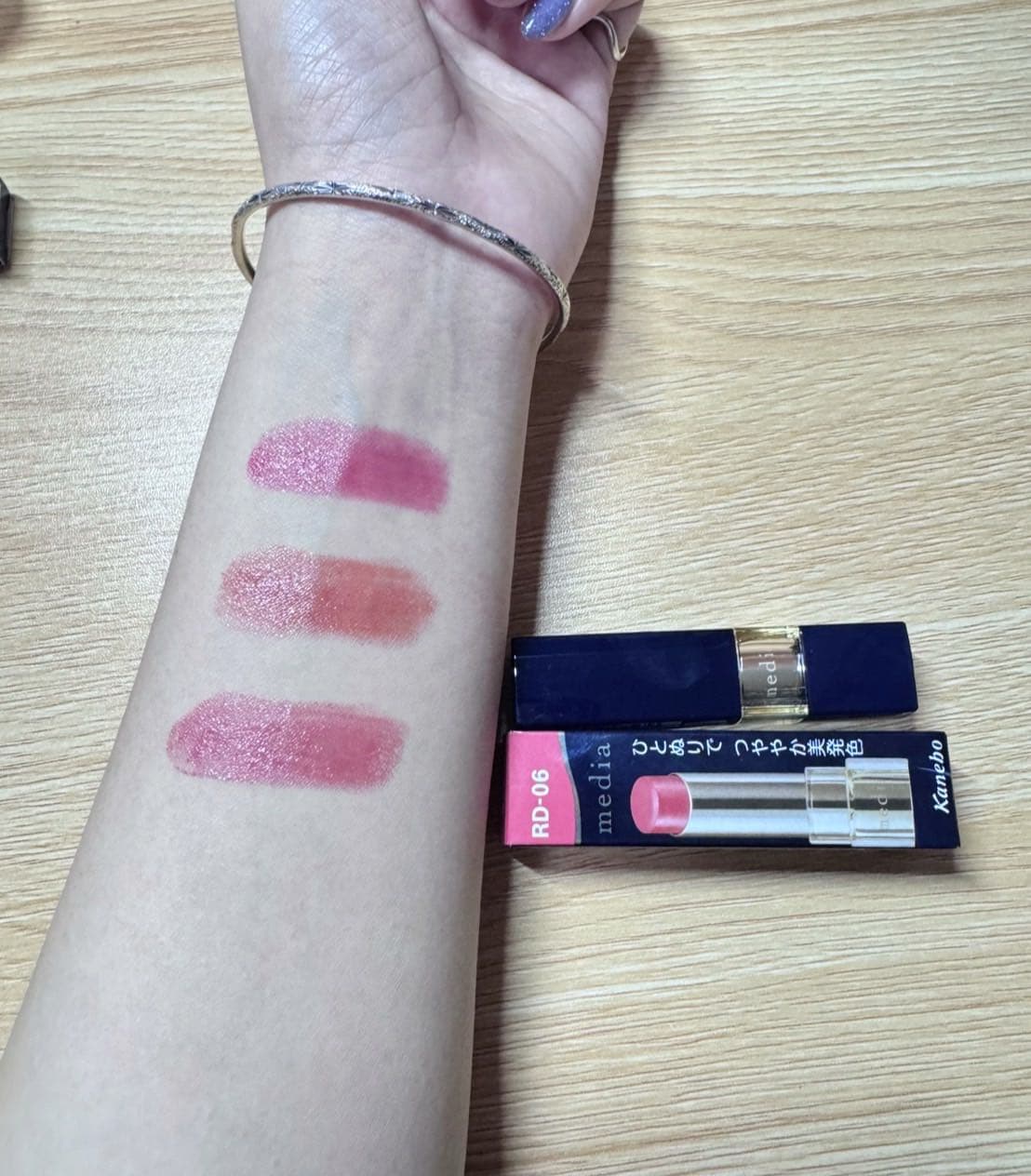媚點media 水灩光唇膏 堪比護唇膏的潤感，直接列入必回購清單 ️ ️ ️｜D卡實測員 - 混油肌美保日常 (@forthoseiloved) | Dcard