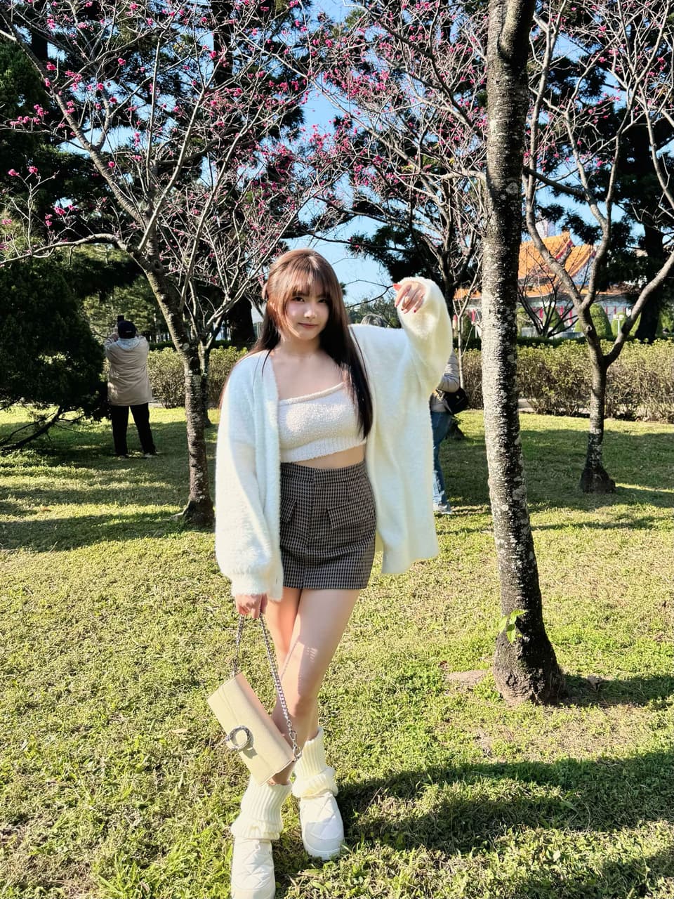 #分享 160cm微肉𝟓套初春白色情人節約會穿搭🍫💌 - 穿搭板 | Dcard