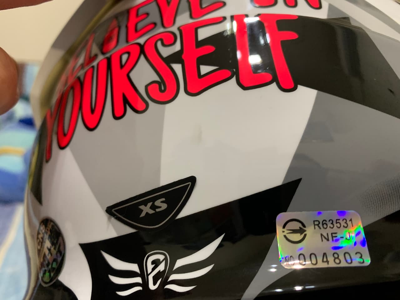 【開箱聞】KYT NFJ #41 (18P全彩) - 機車板 | Dcard