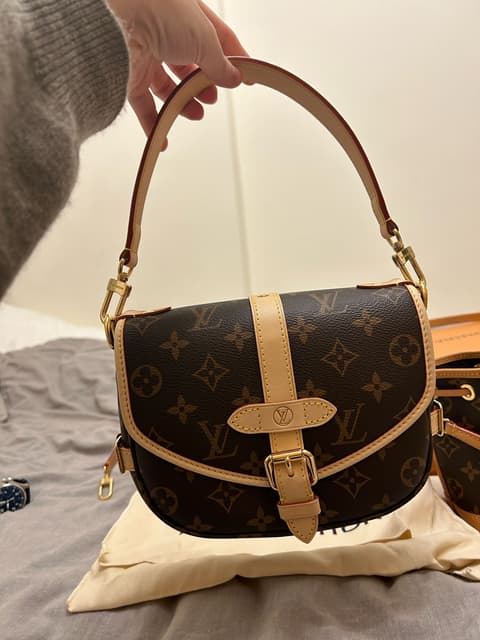 #開箱 Louis Vuitton Saumur BB - 精品板 | Dcard