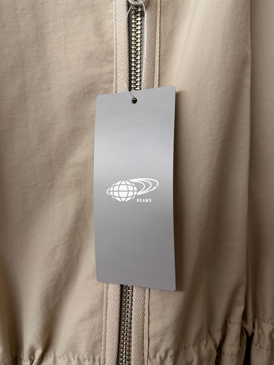 #我要賣 Ray BEAMS 後打褶拉鍊大衣 - 二手交易板 | Dcard