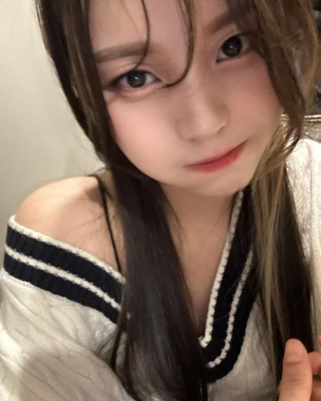 #更新 240105 SinB IG LIVE VIVI們〰🖤/Umji IG貼文、限動更新 - GFRIEND板 | Dcard