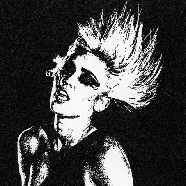 #情報 Miley Cyrus全新現場專輯《Attention：Miley Live》，作為驚喜送給粉絲！ - 追星板 | Dcard