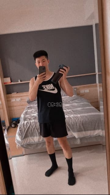 ლლ༼ ºل͟º ༽ (@o__kai) | Dcard