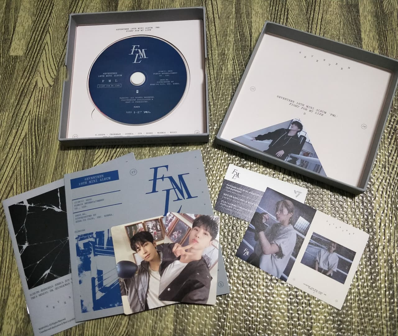 #開箱 17迷你十輯FML一般版 - SEVENTEEN板 | Dcard