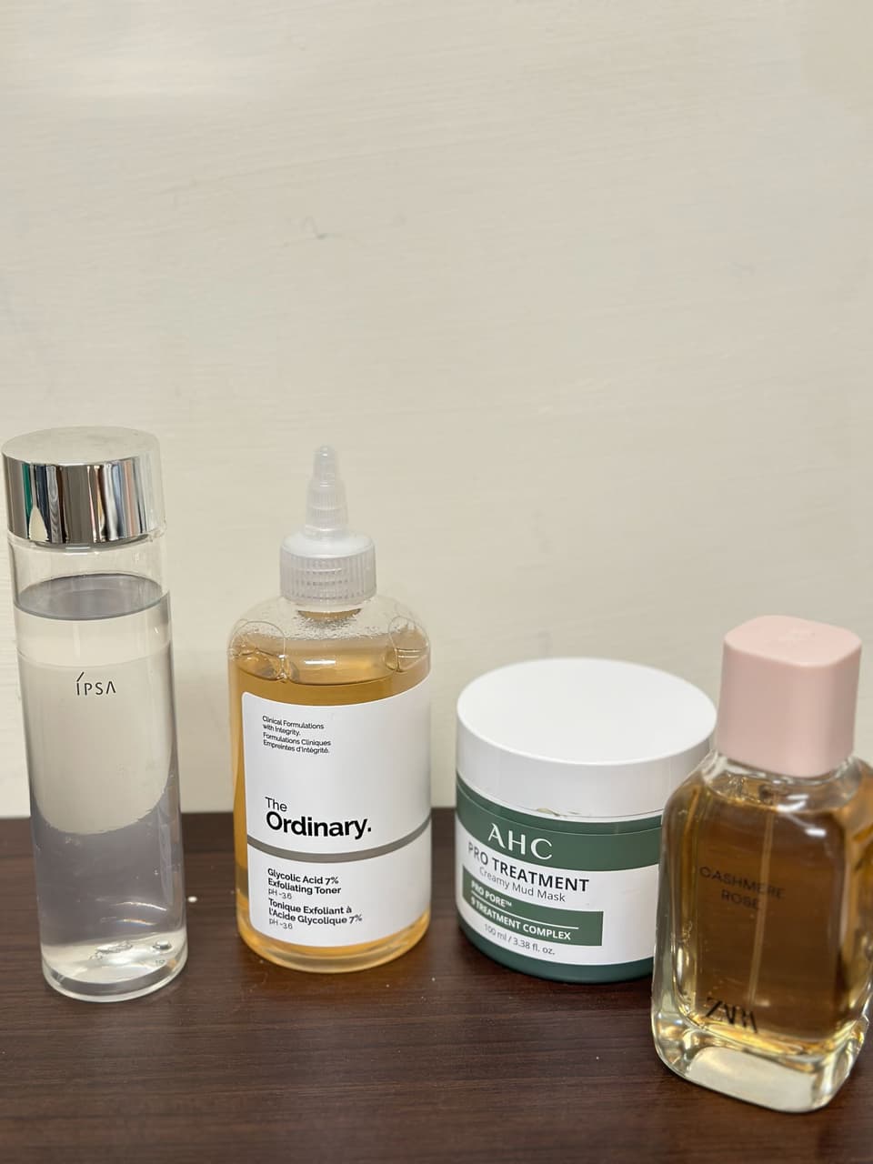 #我要賣 ipsa/the ordinary/AHC泥膜/Zara香水 - 二手交易板 | Dcard