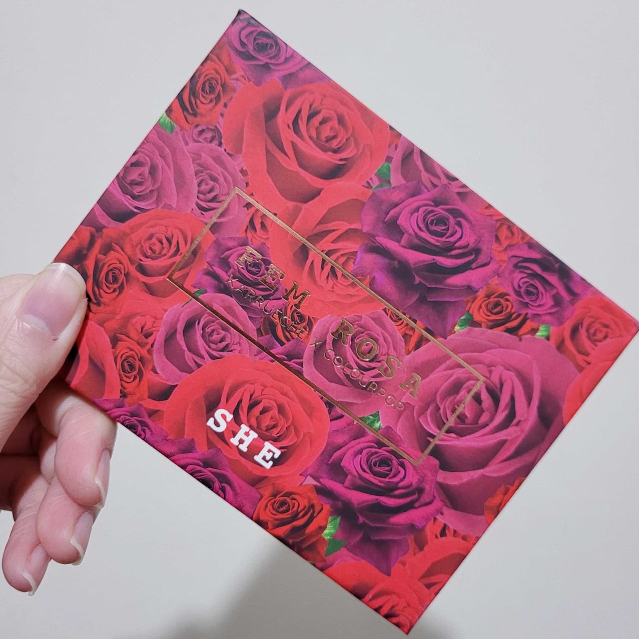 眼影盤點：ColourPop SHE #時代眼淚 #玫瑰粉紫 #約會妝 - 文青鳥 (@ysh_) | Dcard