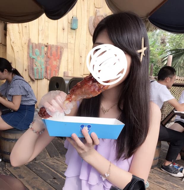 第二發😝迪士尼+環球影城穿搭 - B57 留言 | Dcard