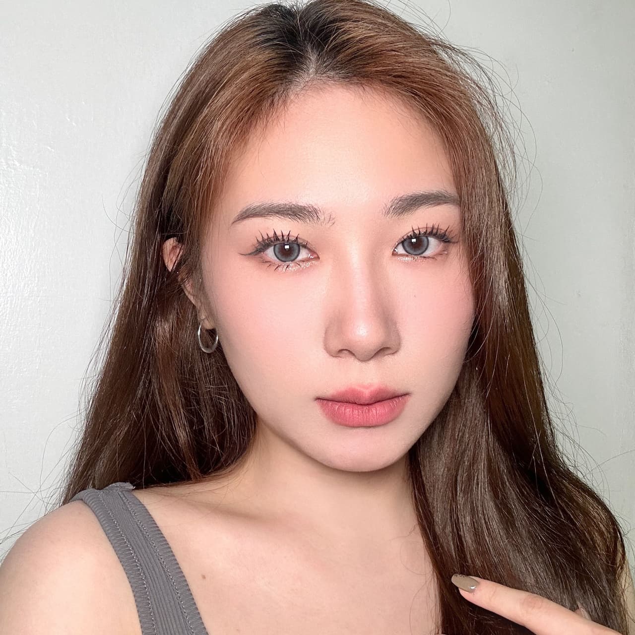 已開🫶🏻抽2000購物金 #MIMUNDO 新品回歸 Fons. #月石灰 #沙地淺褐 🪐 - 摸你卡撐 (@vivi47) | Dcard