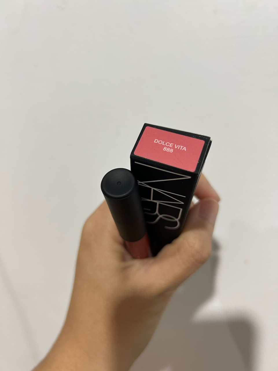 #我要賣 #我要賣 #二手 #NARS 迷霧唇筆 售400 - 二手交易板 | Dcard