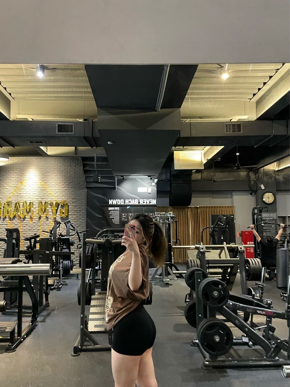 late nights in the middle of June - 🫧tanya💗 (@wtong0125) | Dcard