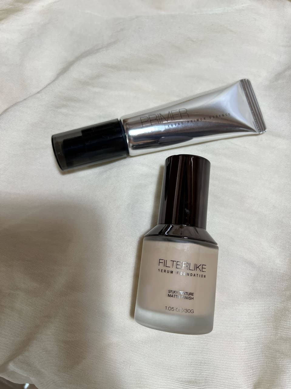 #我要賣 售出 solone 粉底液w30 妝前精華 - 二手交易板 | Dcard