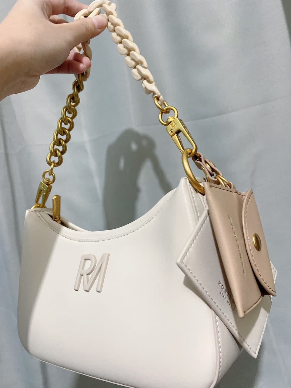 RM經典Ella款💕 嘉年華斜肩包分享 - 女孩板 | Dcard