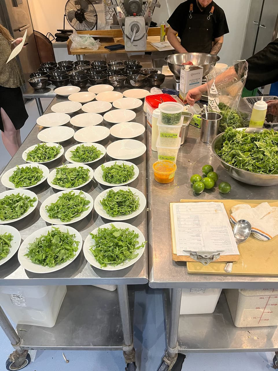 從哈佛到端盤子：為追夢所做出的覺悟 - WW的世界 (@harvardlife) | Dcard