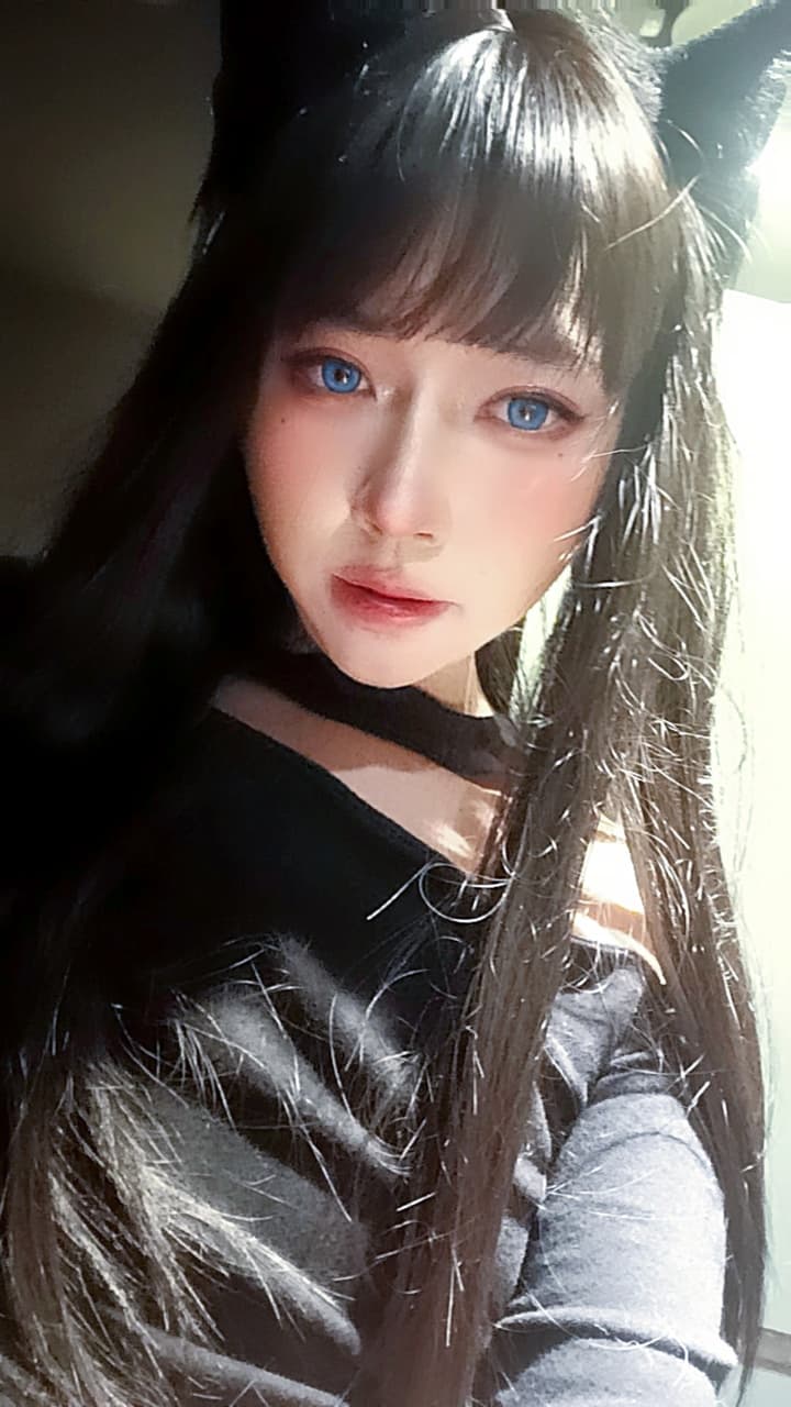 貓娘的尾巴要放在哪裡 - 稚瑄 (@qwert604) | Dcard