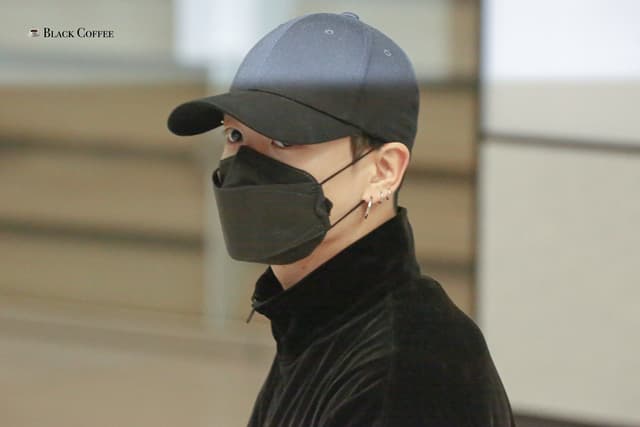 雖然不是體大生但是有體大歐巴感覺的防彈柾國瞬間 [theqoo] - 葵花田 (@archive_7) | Dcard