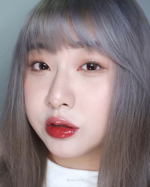 #試色 韓系必買!!高級透徹感的LAKA果然持久水光唇釉 - 美妝板 | Dcard