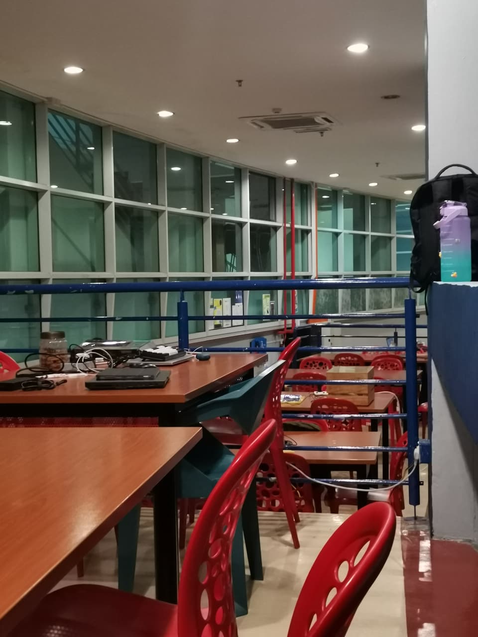 图书馆隔壁的lp - MMU板 | Dcard