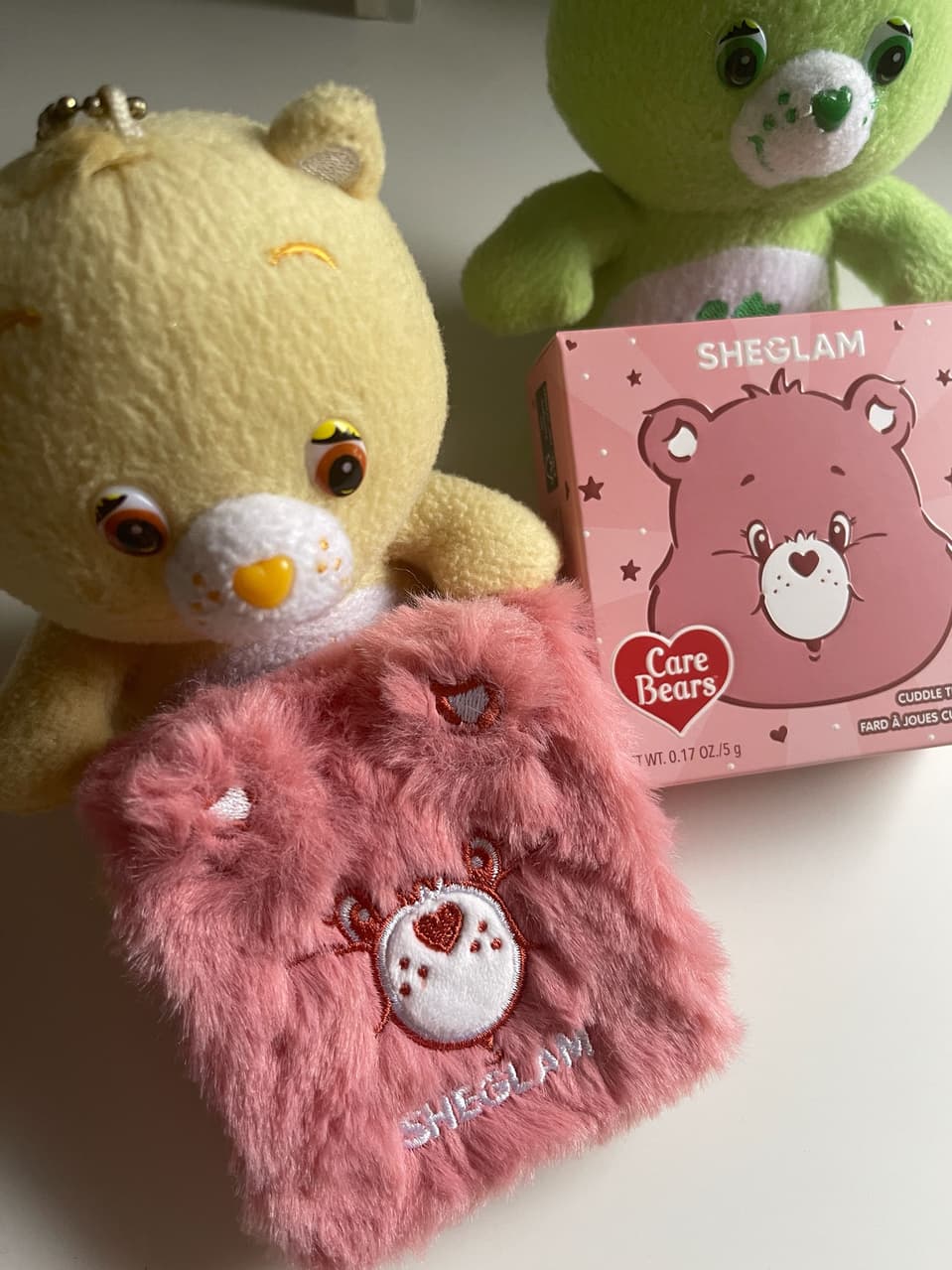 #交換禮物 Care Bears彩虹熊可愛腮紅 - Hello!凱蒂! (@kittyyu315) | Dcard