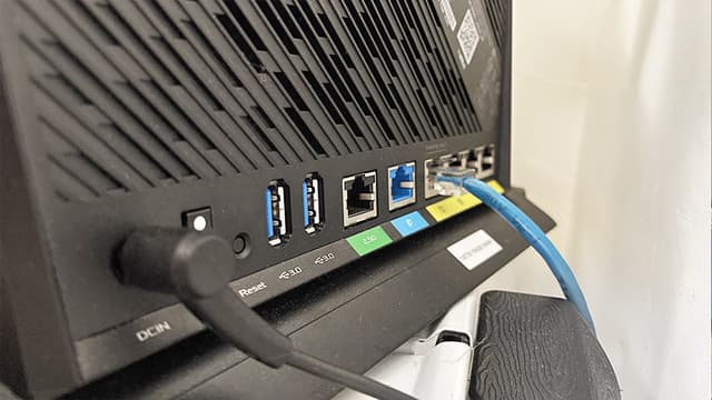 【產品開箱分享】ASUS RT-82U V2 可擴充 WI-Fi 路由器，輕鬆打造無死角上網環境 - 蘋果仁 ...