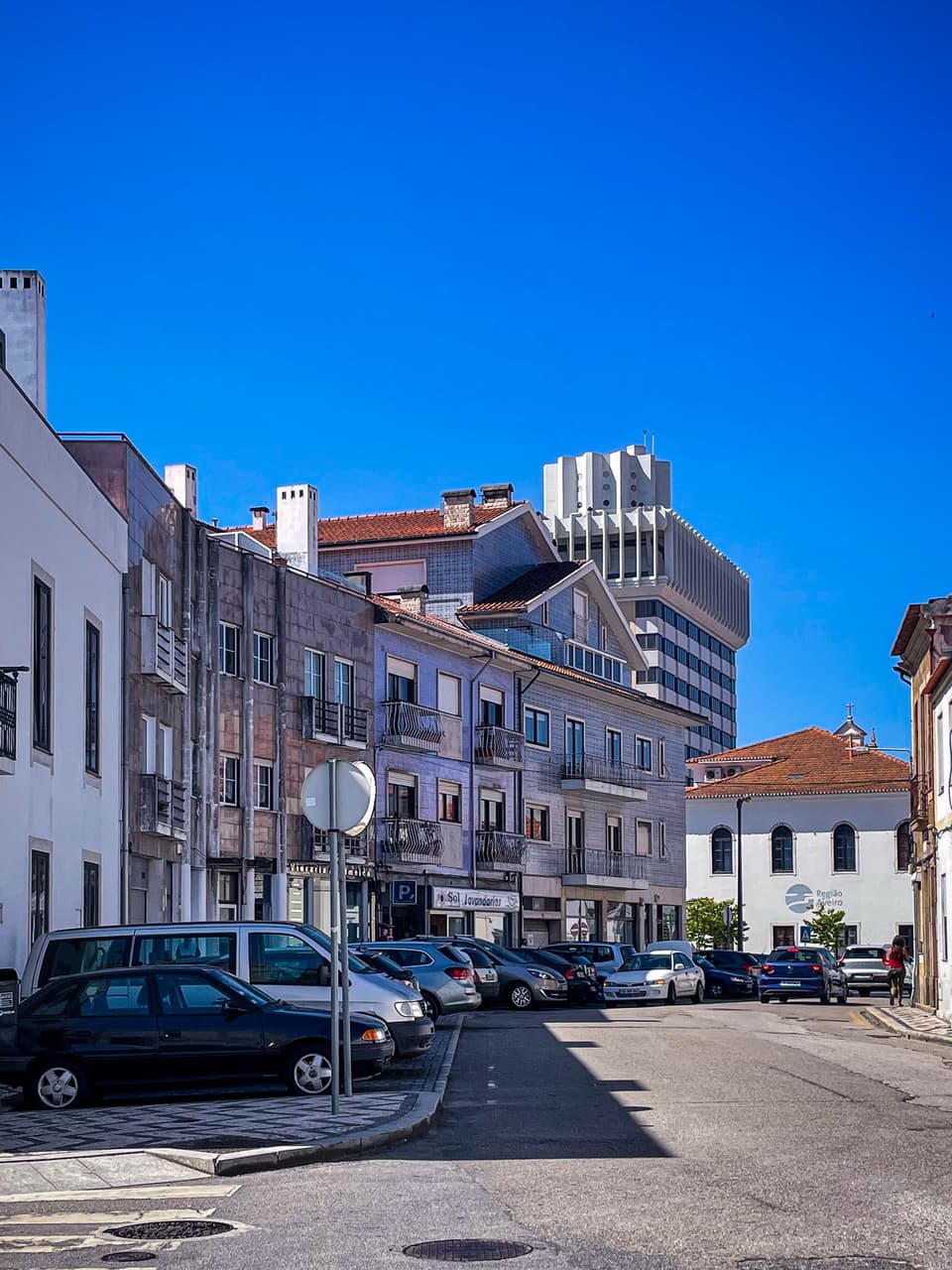 #作品 葡萄牙阿威羅的夏日街景 - 攝影板 | Dcard