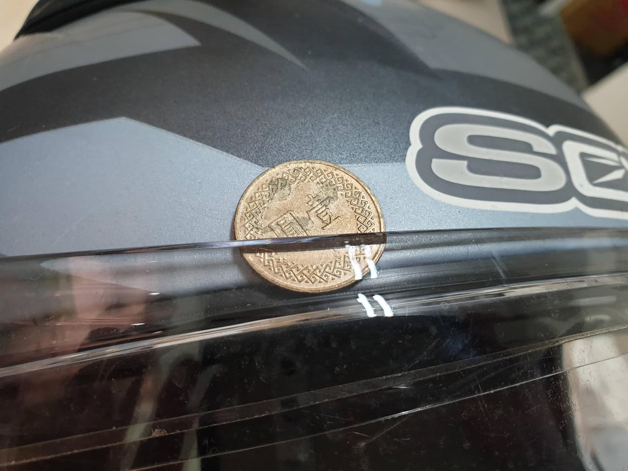 M2R-F5 SOL-SF6 OGK-空氣刀5 簡易比較文(0913更新ZEUS-806F) - 機車板 | Dcard