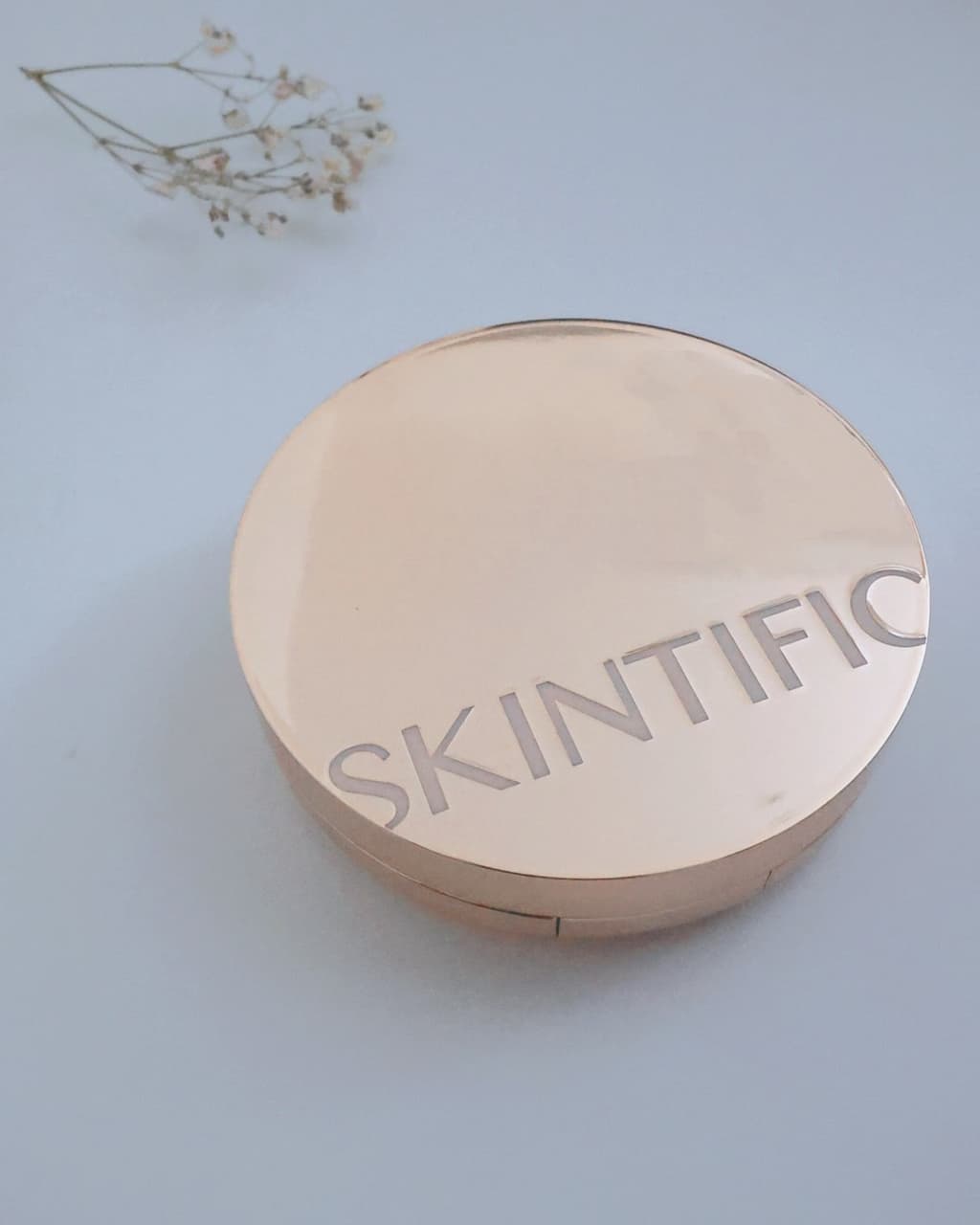 #開箱 原本只是買來試試 意外被這顆氣墊圈粉 #我來開箱 - 購物狂｜𝑭𝒍𝒐𝒓𝒂 💋 (@flora813) | Dcard