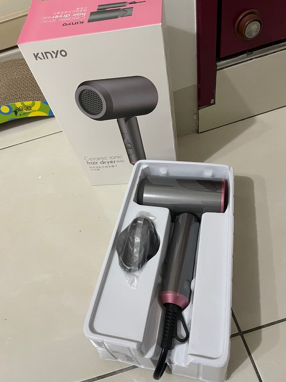 #好物開箱 #KINYO陶瓷負離子吹風機 - 購後評價板 | Dcard