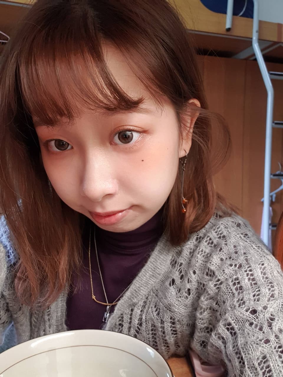 #分享 「灰狼系眼珠」 - chuu LENS, Milk & Tea奶油灰 - 隱形眼鏡板 | Dcard