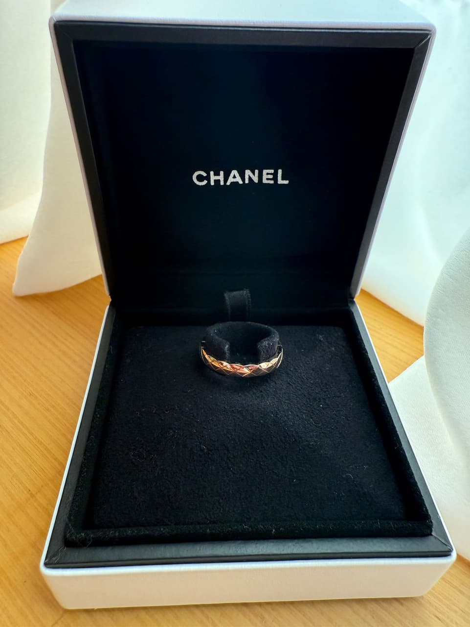 #我要賣 甜出全新Chanel coco crush米金 - 二手交易板 | Dcard