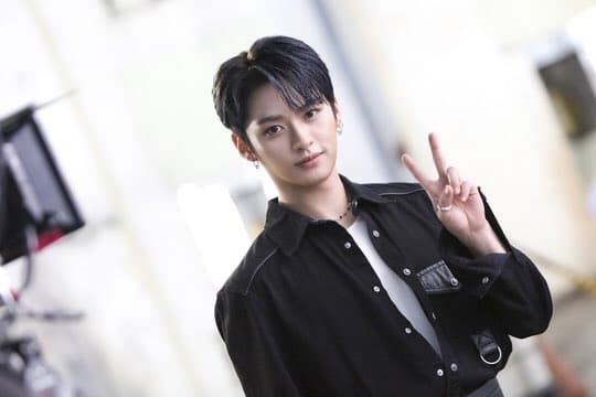 Stray Kids "Double Knot" M/V - B235 留言 | Dcard