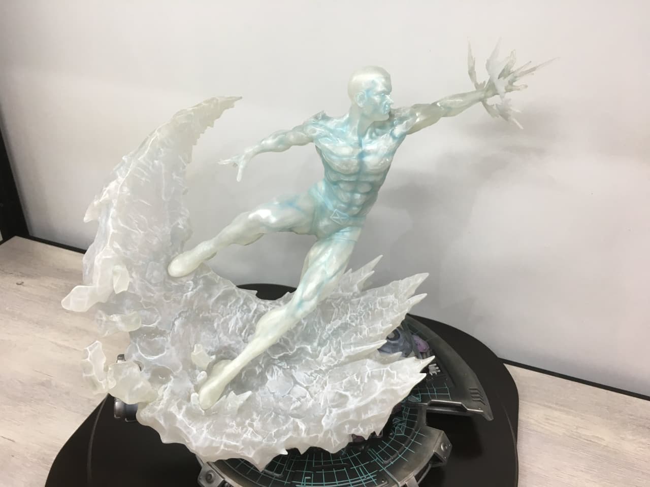 XM Studios Iceman 冰人 1/4雕像 - 玩具板 | Dcard
