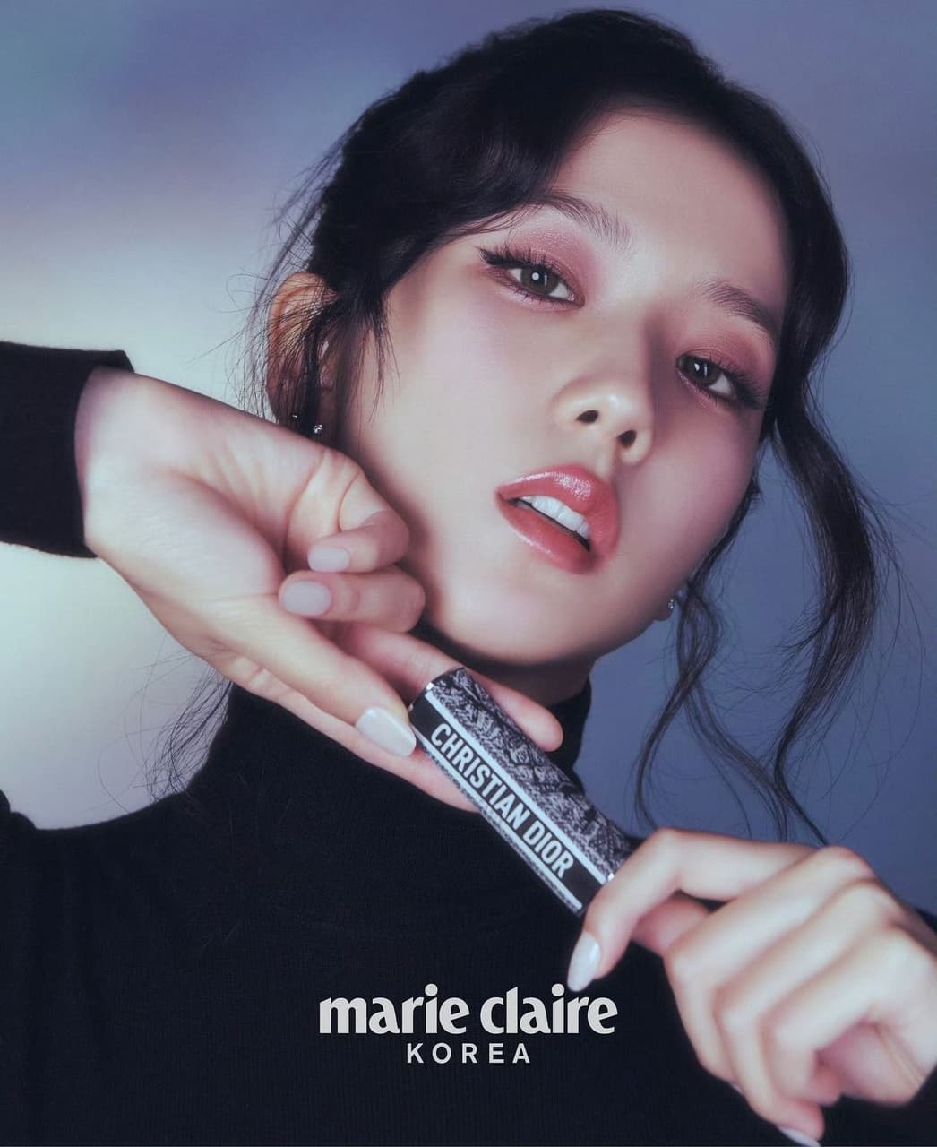 #時尚 JISOO登上韓國《Marie Claire》9月刊封面與數字版限量封面 - BLACKPINK板 | Dcard