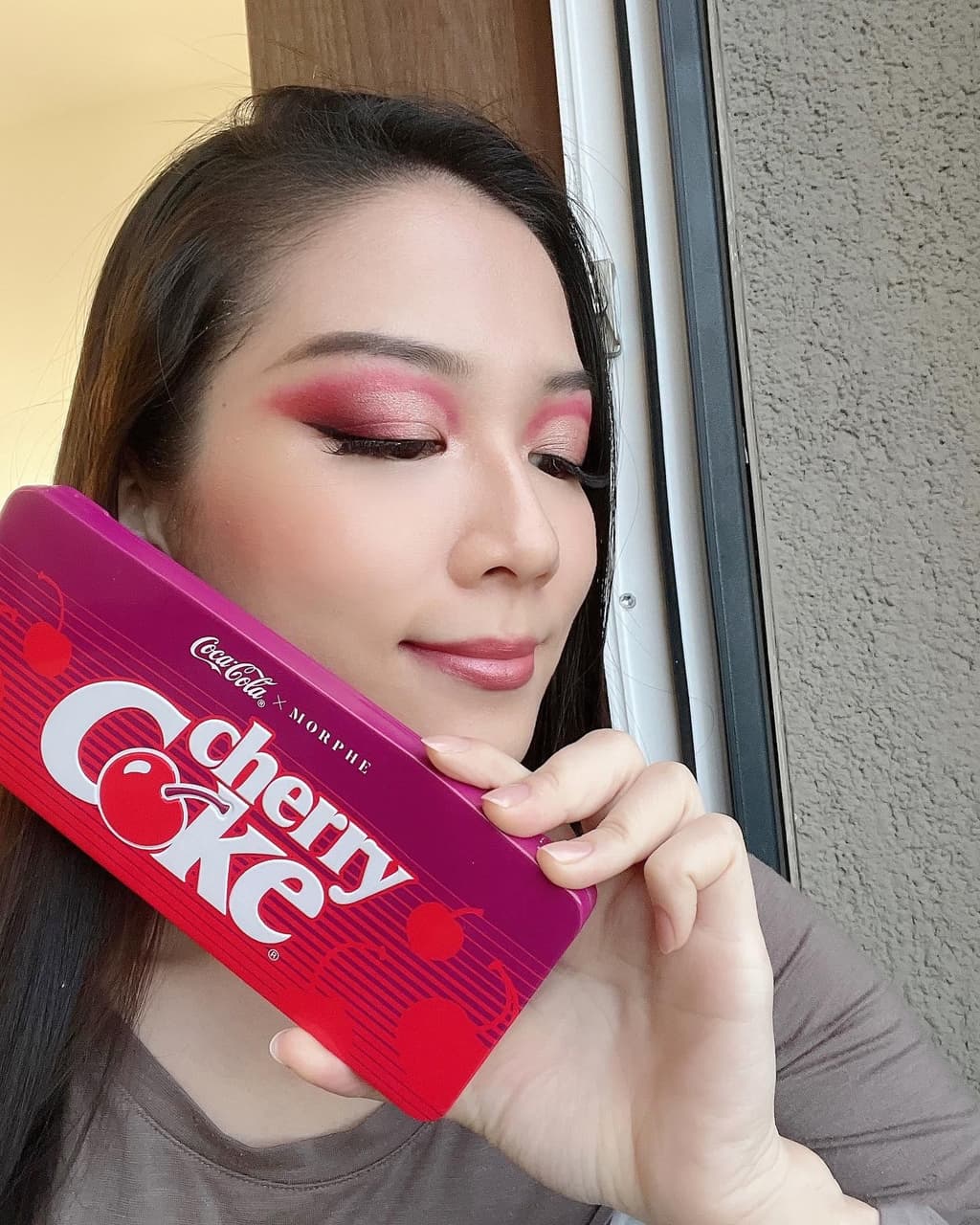 #試色 #眼影盤 Morphe x CocaCola 聯名 - 美妝板 | Dcard