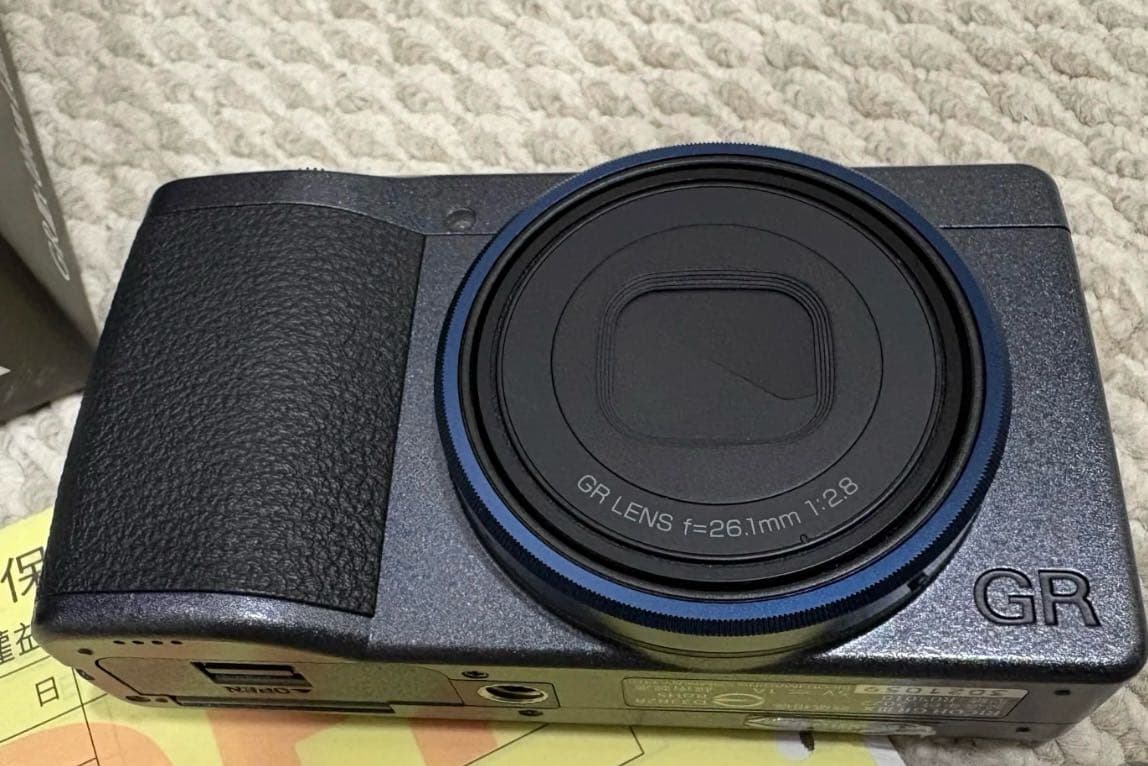 #我要賣 理光GR3X 海神藍 九成新 - 二手交易板 | Dcard