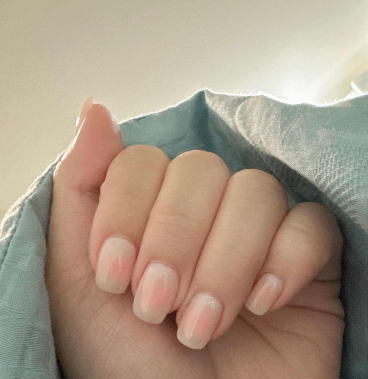 分享 不可能手斷掉還可以做美甲吧🤣 美甲板 Dcard