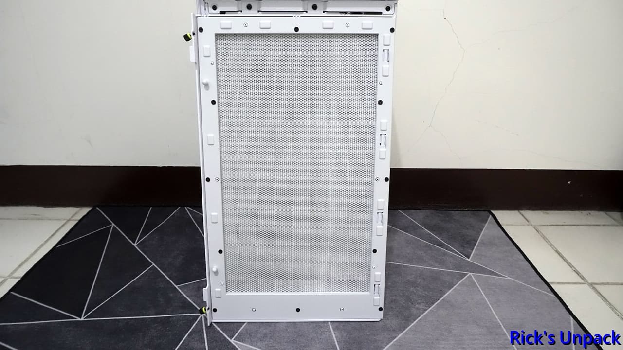 【開箱】朦朧美、散熱佳直立小機殼 | CORSAIR 2000D RGB AIRFLOW + CORSAIR SF850L開箱 - 3C板 | Dcard