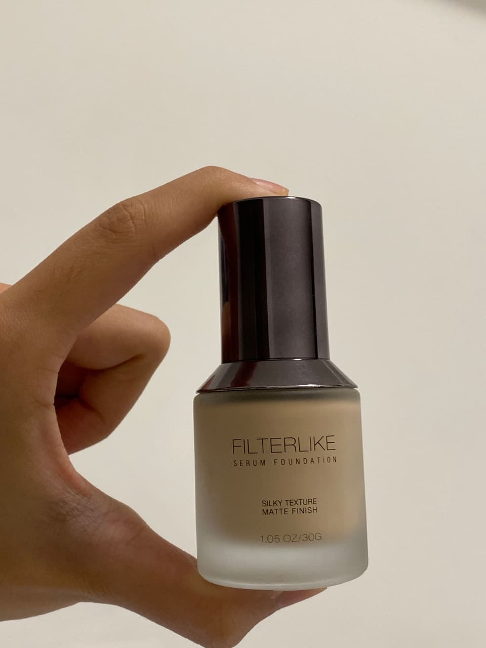 #我要賣 Solone 柔紗精粹粉底液 30g/色號：W30（有調降）（更：已售出） - 二手交易板 | Dcard