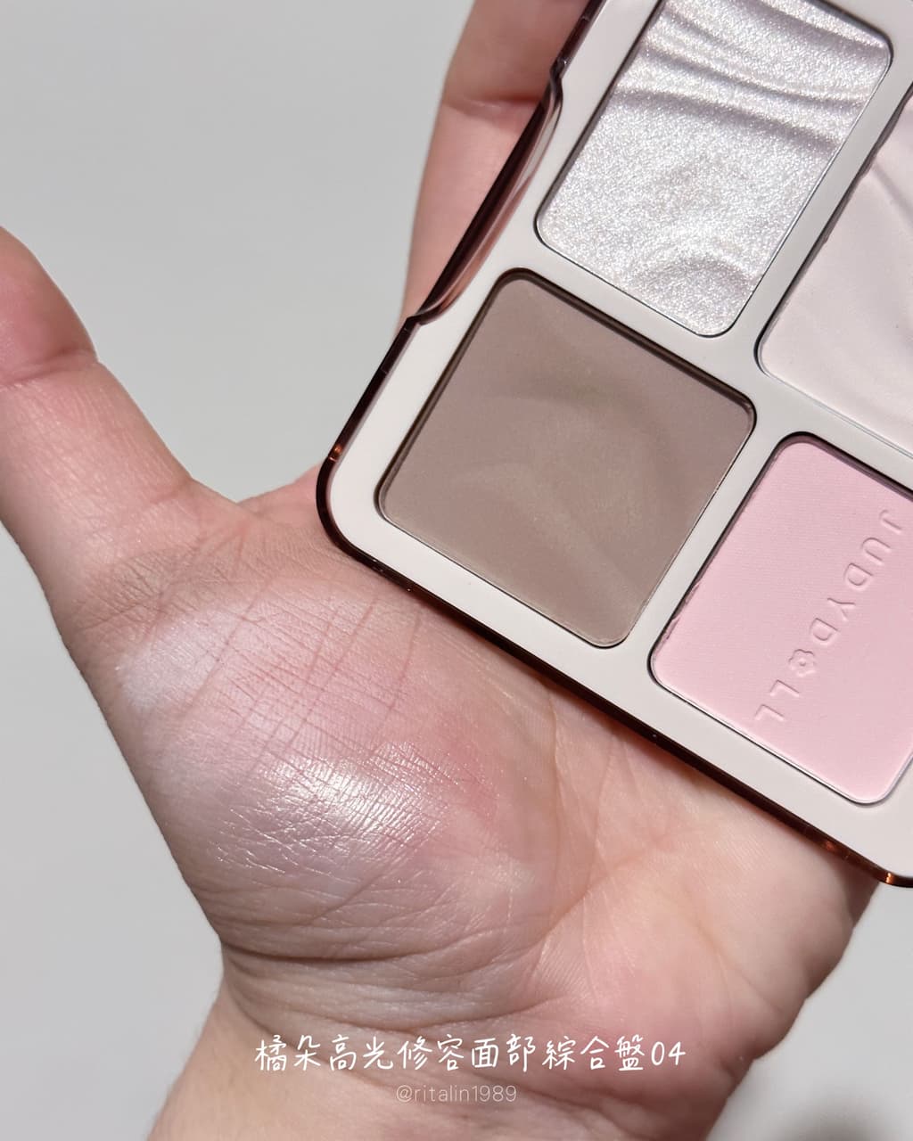 ♡JUDYD LL 橘朵♡ꫛꫀꪝ水感精華多用膏、經典修容盤新色04緋影盤💞 - Rita (@ritabeauty) | Dcard