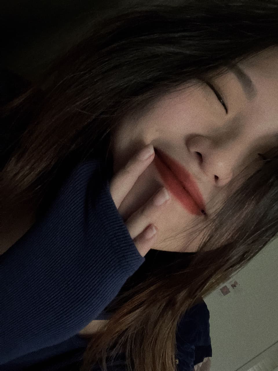 畫質很差的自拍🤳 - 誒瑪 (@emma2209) | Dcard