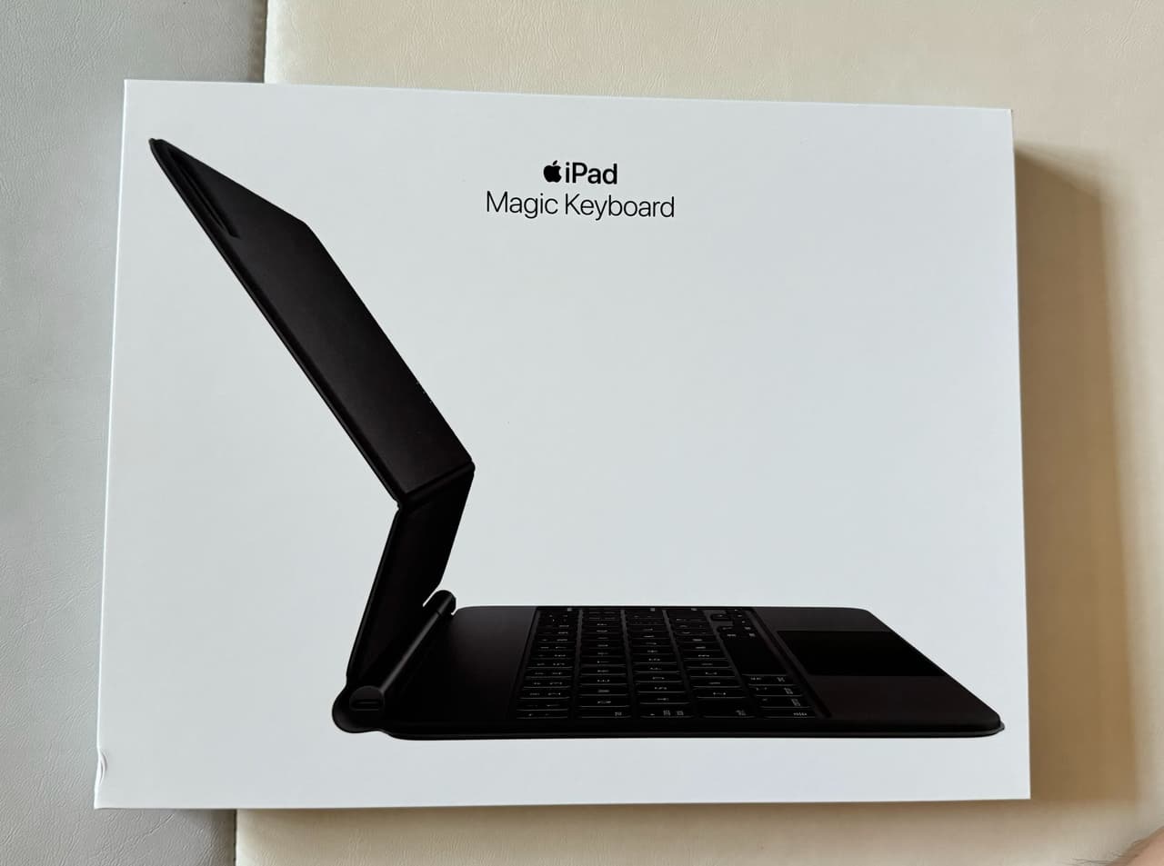 #我要賣 Apple 原廠 11吋 黑色 巧控鍵盤 Magic keyboard - 二手交易板 | Dcard