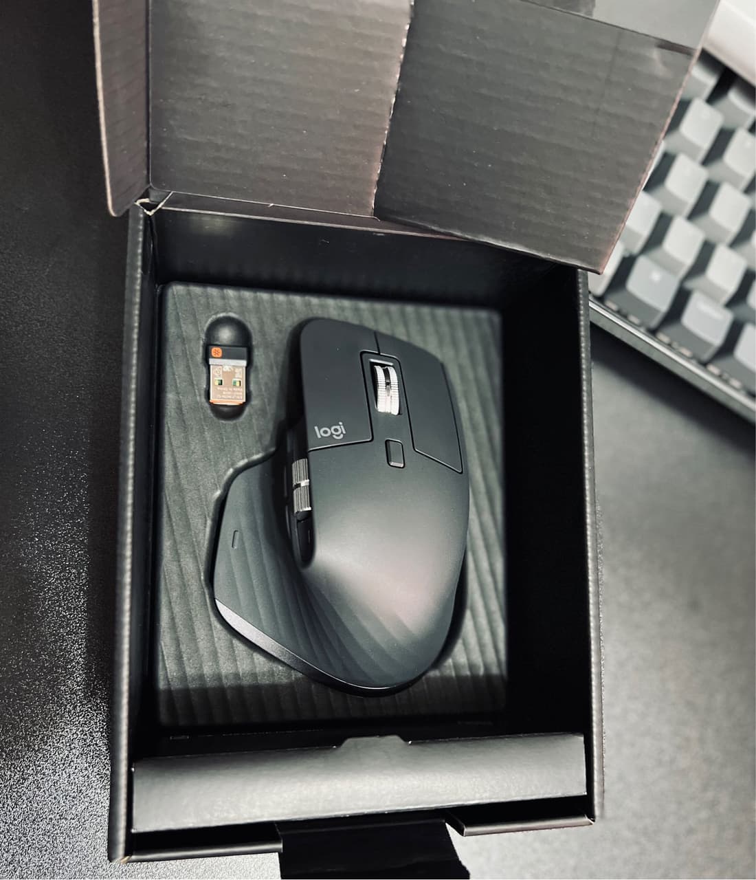 #開箱Logitech羅技MX Master3 - 3C板 | Dcard