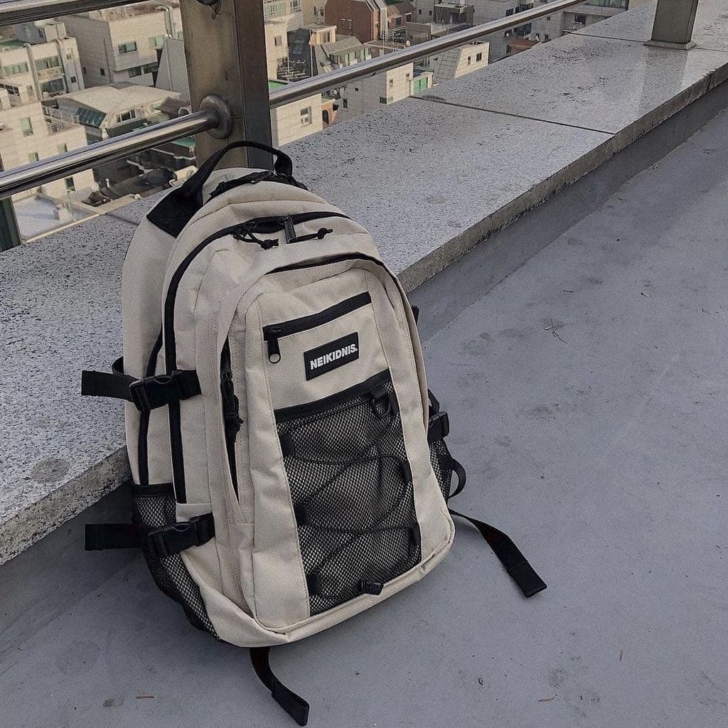 現在特賣‼️韓國品牌NEIKIDNIS、WHO.A.U多功能後背包～特賣 ️時髦百搭生日禮物也好適合 - Soran ...