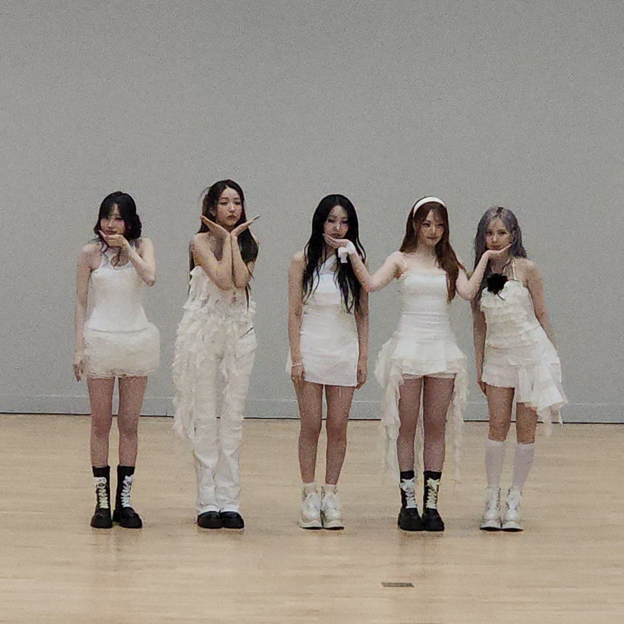 #行程 250111 GFRIEND MBC Show! 音樂中心/迷你粉絲見面會 - GFRIEND板 | Dcard