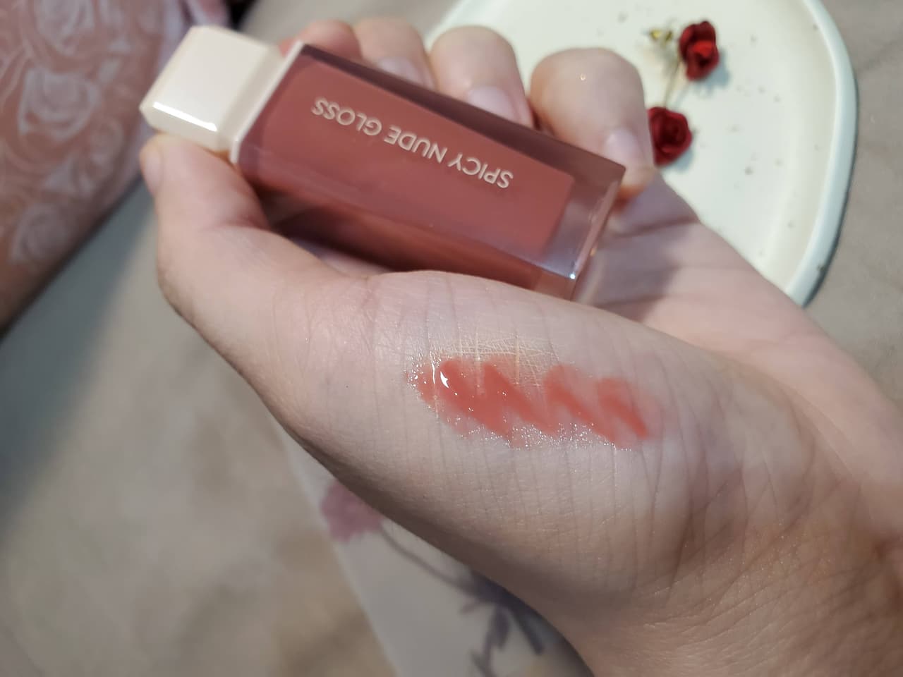 #試色 喜歡嘟嘟唇必收~Hera#422 - 美妝板 | Dcard