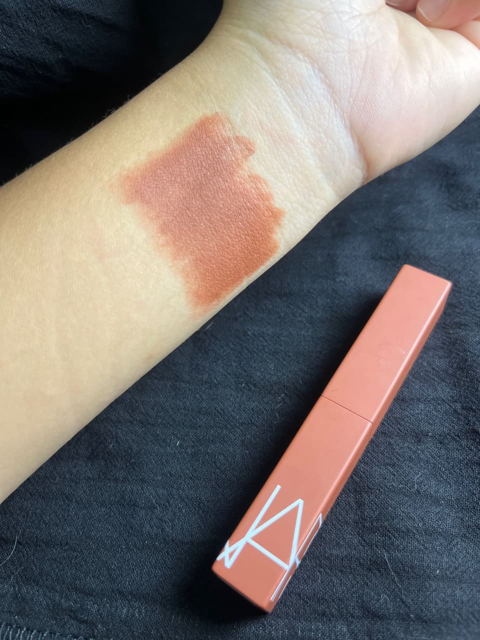 #試色 NARS 小方管 #101 NO ANGEl - 美妝板 | Dcard