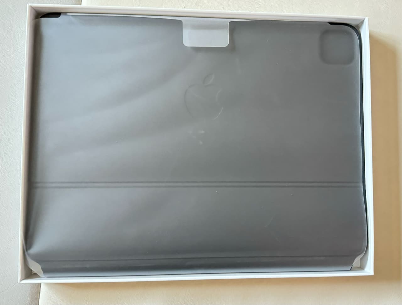 #我要賣 Apple 原廠 11吋 黑色 巧控鍵盤 Magic keyboard - 二手交易板 | Dcard