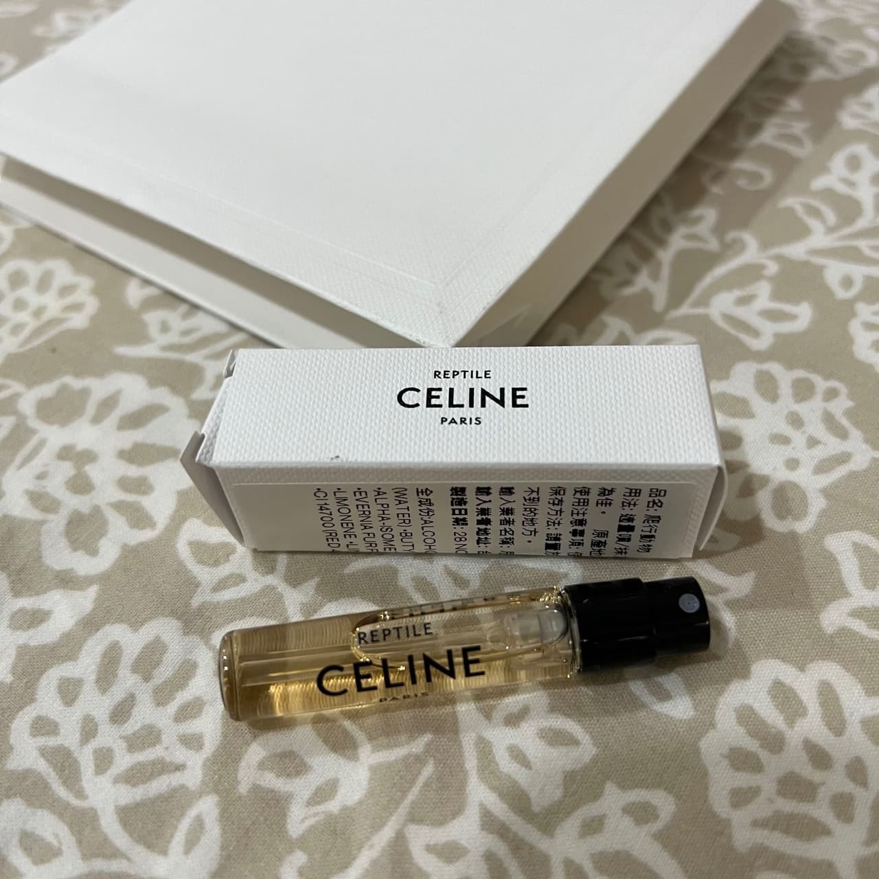 #開箱 Celine AVA TRIOMPHE 腋下包 - 精品板 | Dcard