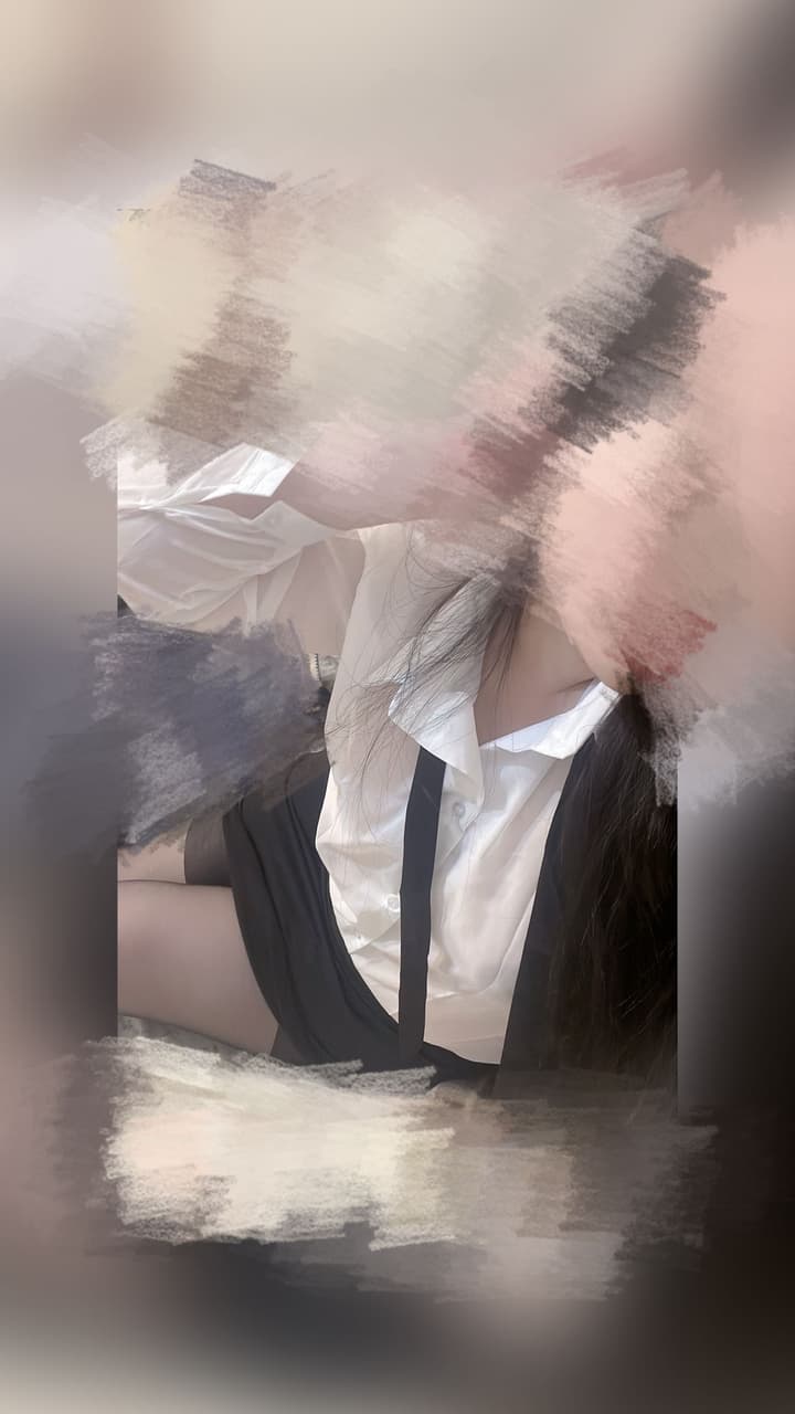 白襯+窄裙（OL系） - 西斯板 | Dcard